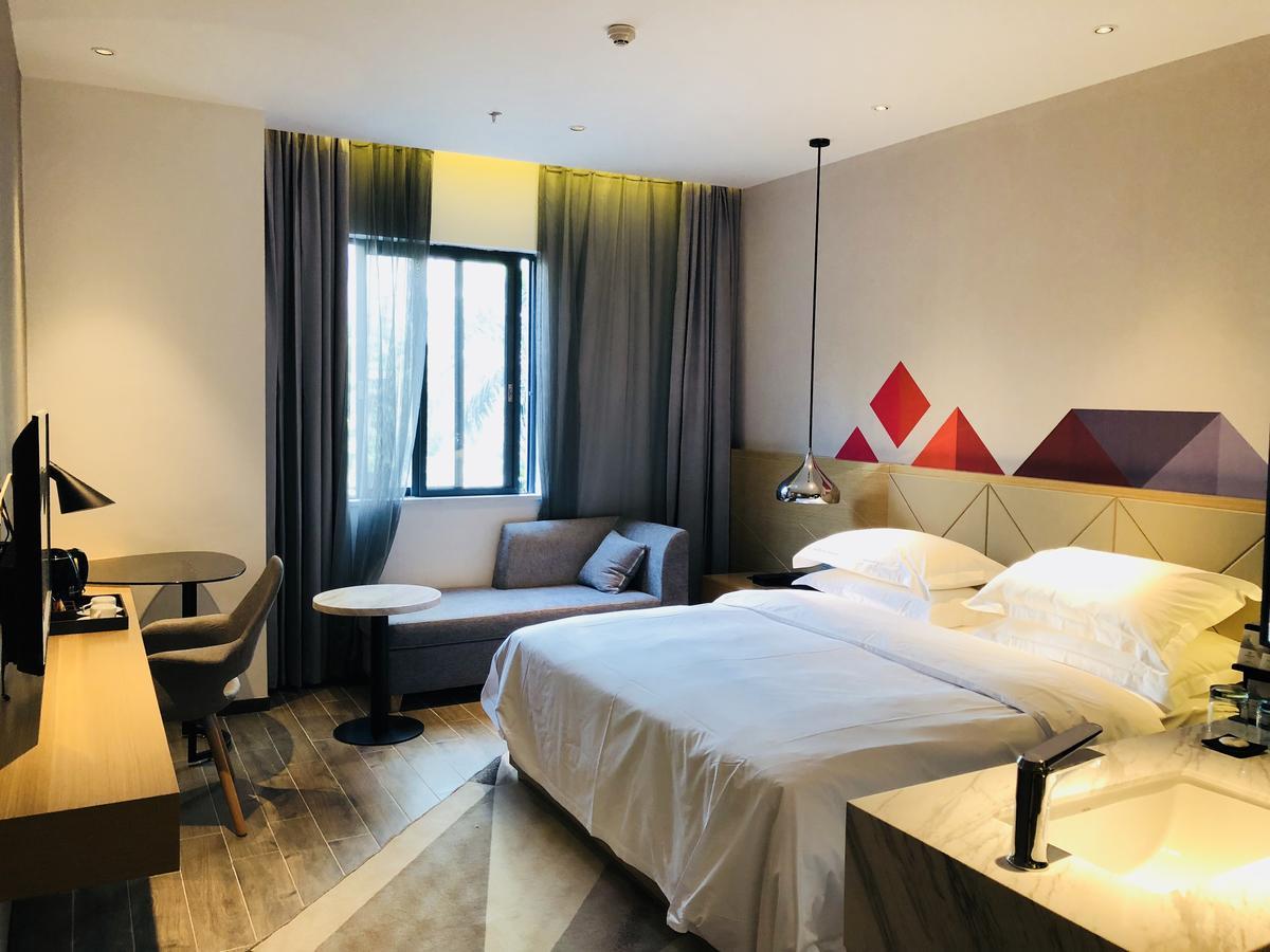 BORRMAN HOTEL CANTON TOWER KECUN METRO STATION FLAGSHIP BRANCH GUANGZHOU